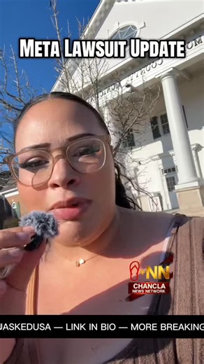 Natalie Reva-Denise on Instagram: "Now I need some coin honey. #mamachancla #daddychancla #thechanclas"