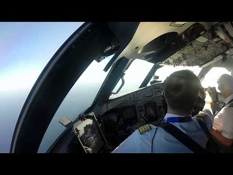 [Cockpit View] InterSky ATR72-600 Approach and Landing Menorca (Mahon) Airport