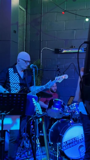 ALMOST RECOGNISABLE 🔥 Saturday 22nd | 6PM – LATE RETURNING TO THE LOADING BAY! 🎶 They’re back, and ready to tear the roof off the Quay once again! With over a decade of gig experience and a reputation for delivering nothing short of chaos (the good kind), this band know exactly how to get the crowd bouncing. Think Blur, The Specials, No Doubt, The Killers, Arctic Monkeys, and more – all delivered with the kind of raw energy that turns a night out into a full-on party. Get ready for singalongs,