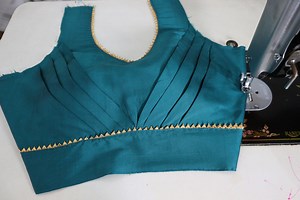 Front Pleated Blouse Design Cutting and Stitching very unique look #newlookfashion #stitchingclass #sewing #PleatedBlouse #stitchingclassblousefarma | Stitching Class