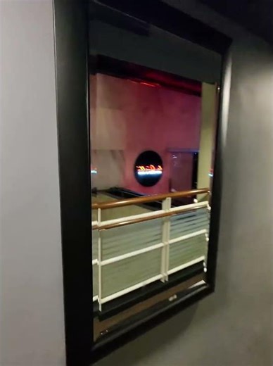 #raybanmeta testing my AI glasses #travel