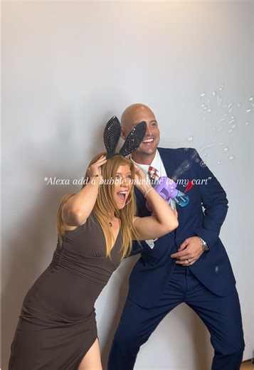 Who knew a bubble machine would be a fun prop for adults!?🤣📸✨ This crowd was so much fun & they were loving the photos. 🤍 Ready to book us as your Photo Booth vendors? Message us today 💫 . . . . . . #photoboothrental #wedding #photoboothfun #party #losangeles