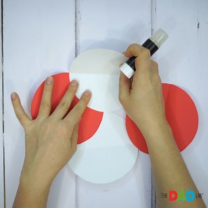 Share love in the most creative way this Valentine’s Day with a DIY card! 💌💕 Explore FunLab for inspiration. https://elkqr.link/valenfb | TheDadLab