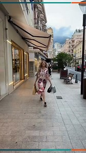 Let’s make time together for movement, even it’s just 15-30 minutes each day! 😉 YouTube link here: https://www.youtube.com/@silverandfit/streams 📸: @lynnetslifestyle | Silver&Fit