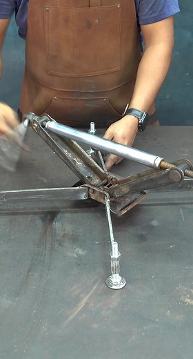 Crafty Metal Steady Jack DIY Tutorial