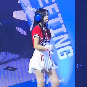 mina was dancing to svt's clap and no one told me about it?! ©️mnjcfe - violetsnicket 🐧 | TWICE-Mina PH