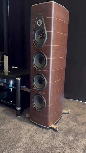 5.2K views · 82 reactions | How do you find it ? Sonus Faber + McIntosh Hifi Audio Setup | Decibelvibe | Facebook