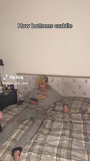 Frog Cuddle Position Variations Explained