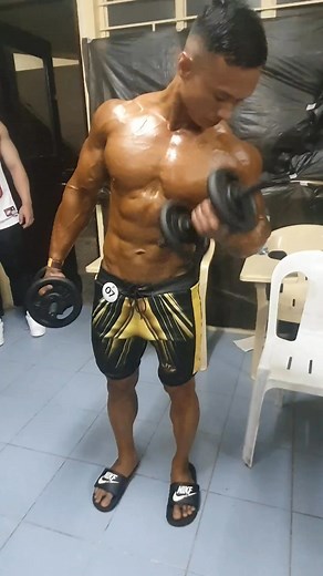 fitMan💯%💪Backstage #bodybuilder #mensphysique #motivation #fitman #fitnessgoals #highlights | Machong embalsamador tv.