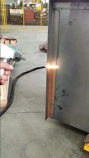 Weld seam and sheet connection position rust removal by laser cleaer 15-20 ㎡/h 300mm big scan width