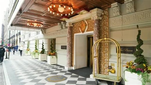 A building with a past -American English File Starter- 10B