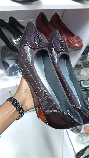 Low wedge still available in size 9. Reach out to 0708868134 to place your order. 📍 Mithoo Biashara Centre, 2nd floor, shop S54, Moi Avenue, opposite Bazaar plaza. #bigfeet #shoes #gitobigfeet | Gito Bigfeet