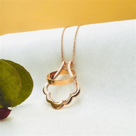 14K Gold Sea Shell Ring Holder Necklace: Dainty Ring Keeper - Etsy