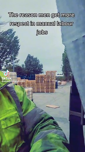 This is why men in manual labour jobs as respected 😂😂 #trucker #ontheroad #truckers #trucking #Davetheangrytrucker #eggcellent #notnormal #angry #44tonnearmy #truckdriver #fail #balls #pain | Davetheangrytrucker