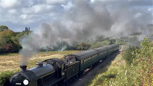 For this weeks clip, we mirror Simon’s great photograph. See no. 30506 charging away from Corfe castle on a down train to Swanage. | Railway Reviewer