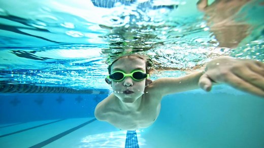 Mayo Clinic Minute: Should you wait 30 minutes to swim after eating? - Mayo Clinic News Network