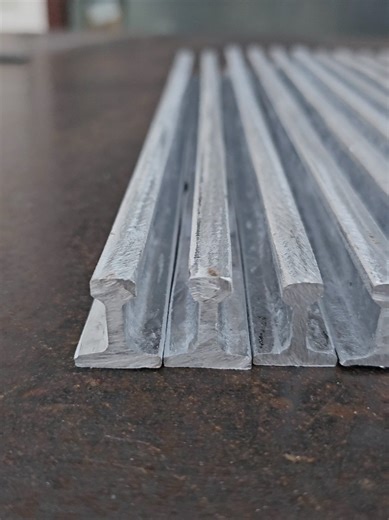 Train tracks made from aluminum wire#diyproject🛠👩‍🔧🧑‍🔧 #usa🇺🇸 #tik_tok