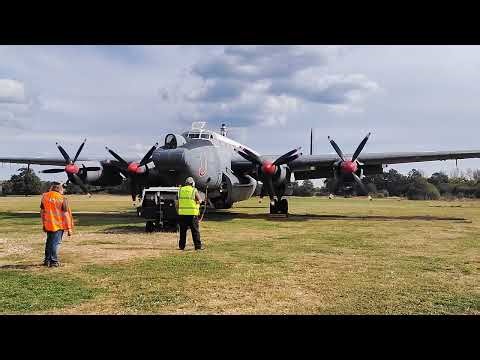 Avro Shackleton Engine Run
