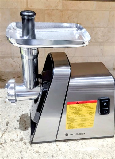 Grinding meat at home now got much easier! 🥩🔥 Loving my Meat Grinder from @aobosihome ! This AAOBOSI Meat Grinder is SO powerful and grinds meat super fast with its high-torque motor that can handle multiple pounds in minutes! 💨💪 It is perfect for making homemade burgers, meatloaf, sausages and kibbe! 🍔🌭 ✨ What I love most: • Built-in storage compartment to keep all the plates & accessories organized 🙌 • Comes with multiple grinding plates, sausage stuffer tubes & a kibbe kit 🍖 • Easy to