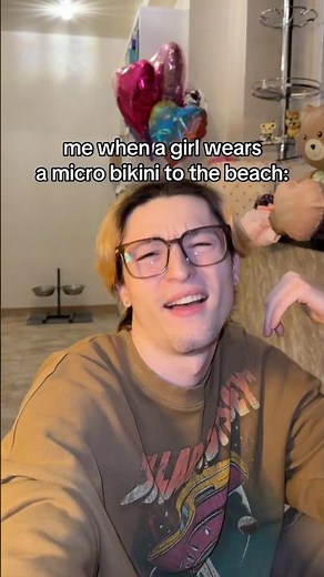 Micro Bikini VS Speedo💀