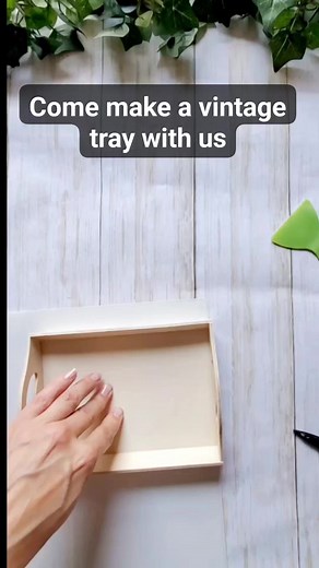 Easy DIY project in less than 5 minutes! 🙌 #vintage #rubontransfer #diytray #magnoliadesignco #easydiy #diydecor #diyhomedecor #crafty #crafter #dollartree #dollartreediy #5mincrafts #5mindiys | Magnolia Design Co