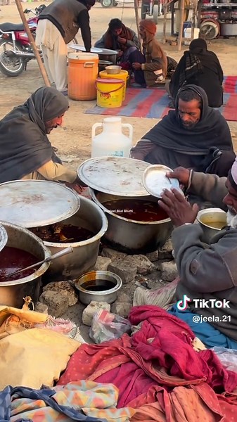 Hafeez Bhai Siri Paye: A Culinary Delight