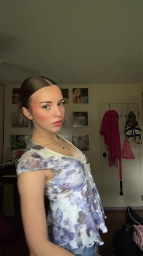 Feeling pinkpantheress