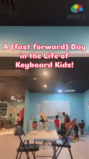 🎹✨ A day in the life of Keyboard Kids — but make it fast-forward! ⏩💛 From warm-ups and rhythm games to learning new songs and celebrating tiny victories, our little musicians (ages 3.5–5.5) pack so much joy, creativity, and growth into every class. 🎶 You’ll see giggles, focus moments, busy hands, curious minds, and the pure excitement that comes from discovering music in a playful, age-friendly way. Keyboard Kids isn’t just a class — it’s a whole experience. 🌟 👉 Want your child to learn pia