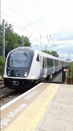 Elizabeth Line Class 345 passing Hanwell with a two tone