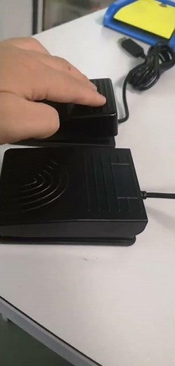 Hands-on Video for a comparison to 2 Single Action USB Foot Step / USB Foot Pedal / USB Foot Switch