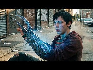 Kamzor Ladke ko mili ALIEN ki SUPERPOWER | Film/Movie Explained in Hindi/Urdu