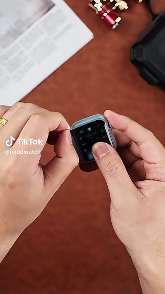 ⌚💥 Apple Watch Case – 44mm / 45mm Edition Your watch deserves more than just protection — it deserves personality. ✨ 🛡 Full scratch & shock-resistant coverage 🎨 Sleek colors premium finishes to match your style 🔁 Changeable bezels = fresh new look anytime 📱 Precision fit for Apple Watch Series 4–10 (44mm / 45mm) Lightweight. Durable. Stylish. Perfect for every occasion 😎🔥 🛍 Shop now at http://imodwatch.com FB : https://www.facebook.com/iModWatch/ Instagram : https://www.instagram.com/imo