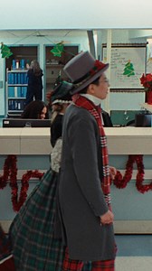 Wherever your holidays happen—we’re happy they happen in FIGS. | FIGS