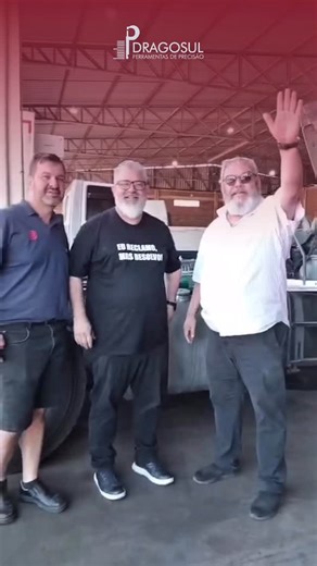 🚛✨ Entregando precisão nas mãos certas! Hoje foi dia de visita e entrega especial para o nosso amigo @portovansdiesel, que confiou na Dragosul pra equipar ainda mais sua oficina com ferramentas de qualidade 🔧👏 Agradecemos pela parceria e pela confiança de sempre! 💚 E um agradecimento especial também ao Jonas, da Digital, que esteve com a gente nessa entrega 🙌 #Dragosul #FerramentasDePrecisão #ParceirosDeConfiança #PortoVansDiesel #QualidadeQueGeraResultad | DragoSul