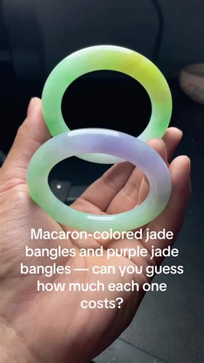 Macaron-colored jade bangles and purple jade bangles — can you guess how much each one costs? #jewelry #china #bangle #jade