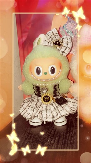 Yall already know I gotta take pics of my new babies lol. Gigi(Green grape Labubu) along with Mist & Hayley(Happiness Labubu). #Labubu #Skullpanda #Popmart #photoshoot #fyp