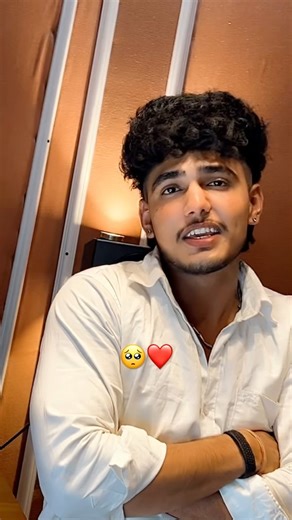 Temporary pyar song #singing #punjabisong #lyrics #viralshorts