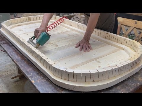 DIY Wood Recycling Project That Works // Beautiful And Sturdy Dining Table Made From Pallet Wood