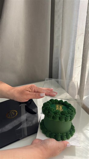 Delicious 4-Inch Bento Cakes for Any Occasion