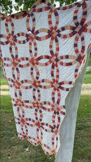 Double Wedding Ring Quilt from Feathered Farm Quilts