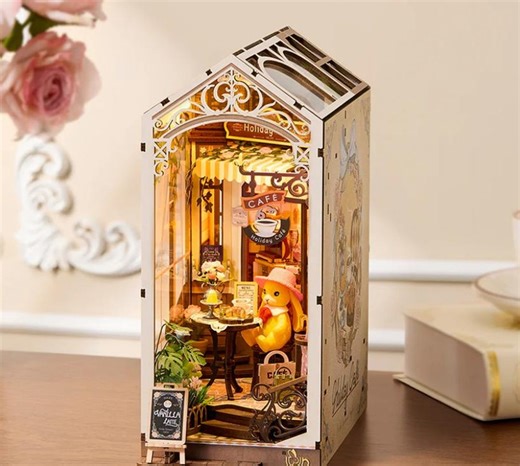 Holiday Cafe DIY Book Nook Shelf Insert – Miniature Christmas Shelf Diorama Kit - Etsy UK