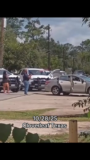 11K views · 57 reactions | Nos informan que migración se encuentra en el área de Cloverleaf Texas. Compartan y estén alerta #casarecompensascasarecompensa #CarlosEduardoEspina #Inmigrantes | Alianza Latina 2025 | Facebook