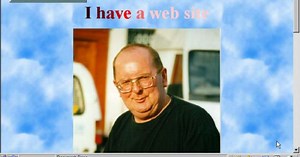 O GeoCities ainda existe, e inclusive tem vários sites arquivados