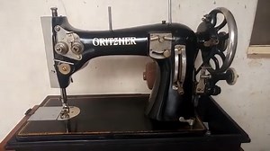 Singer sewing machine hand wheel jammed - Easy solutions