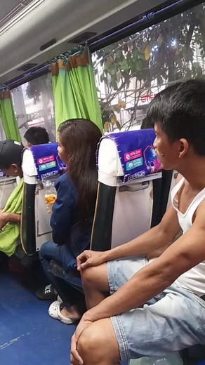 Dto kami sa unang bus naligaw yata Isang bus 🤣 #highlightseveryone #followers #fbreelsvideo | Lourdes J. Torren