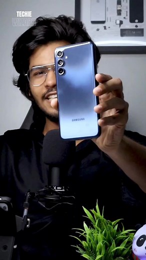 Samsung ന്റെ വജ്രായുധം!!! All new Samsung Galaxy M34!!! Hey mates this video is about the all new Samsung's Galaxy M34 5G! Galaxy M34 comes under a lowbudget segment and we have discusses the top 5 reasons to buy it!!! Price details are mentioned below 6 128 is 19,999 NEP *16,999 (2k instant cashback 1k voucher)* 8 128 is 21,999 NEP *18,999 (2k instant cashback 1k voucher)* Pre-book on Amazon from *7th July to 14th July* and get a *Travel Adapter* *free of cost* Hope you guys enjoyed my video!!!