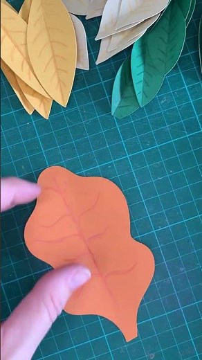 DIY Printable Fall Wreath 🍂 Easy Autumn Craft | Thanksgiving Door Decoration PDF & SVG