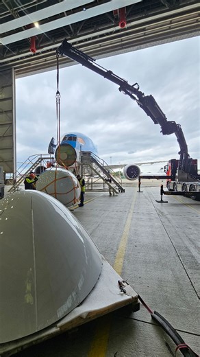Wesley | Aircraft Mechanic on Instagram: "🔧✈️ Aircraft Maintenance Reel Monday! Replacing a radome on a B787, and I will tell you something about the components we see under the radome of a 787. ➡️ Let's go! ❓️Do you have a specific about this video or a general question? Feel free to comment below or send me a DM! As always, thanks for the likes, comments and follows. ▪︎ ▪︎ ▪︎ ▪︎ ▪︎ ▪︎ #aircraftmaintenancedaily #aircraftmaintenanceengineer #airplanes #aircraftmechanics *This is for entertainme