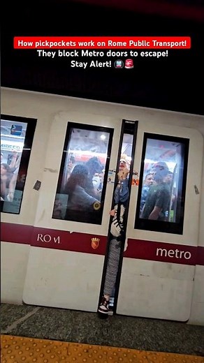 🔴 How pickpockets work on Rome Public Transport - Stay Safe! #Pickpocket #Roma #Italy #Viral #Trend