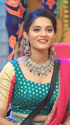 प्रेrana kambam | When Prerana makes her entrance, the vibe instantly comes alive! 🌟🔥 Stylist - @greeshma_krishna.k Outfit. - @labelmacara Jewellery -... | Instagram